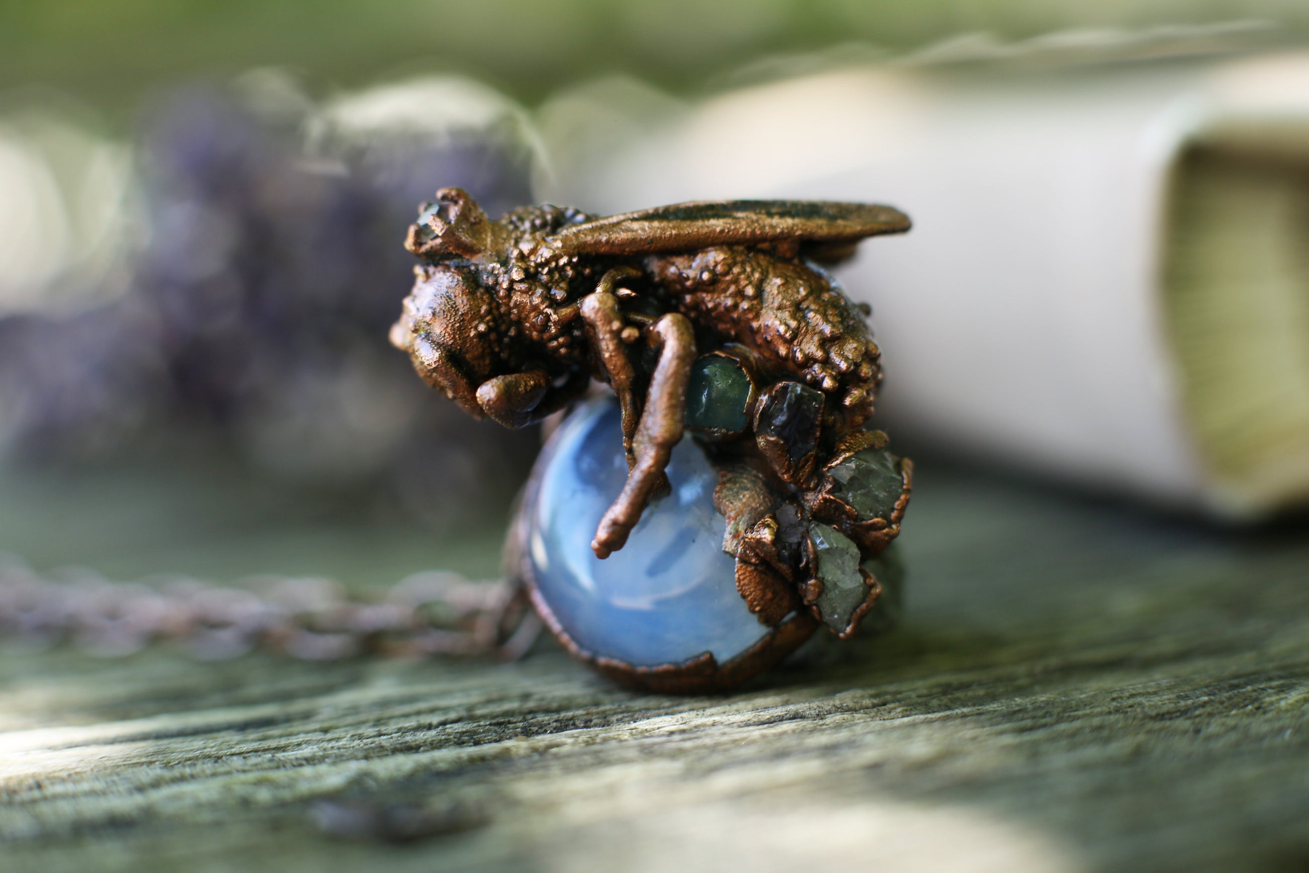 Large bee necklace – Zebra Art Studio jewelry